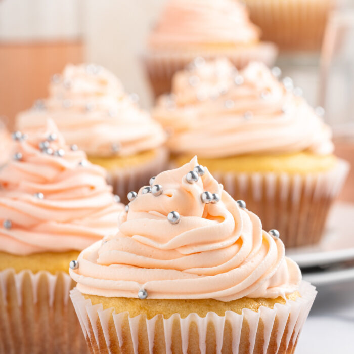 Moscato Cupcakes - ZEN AND HONEY