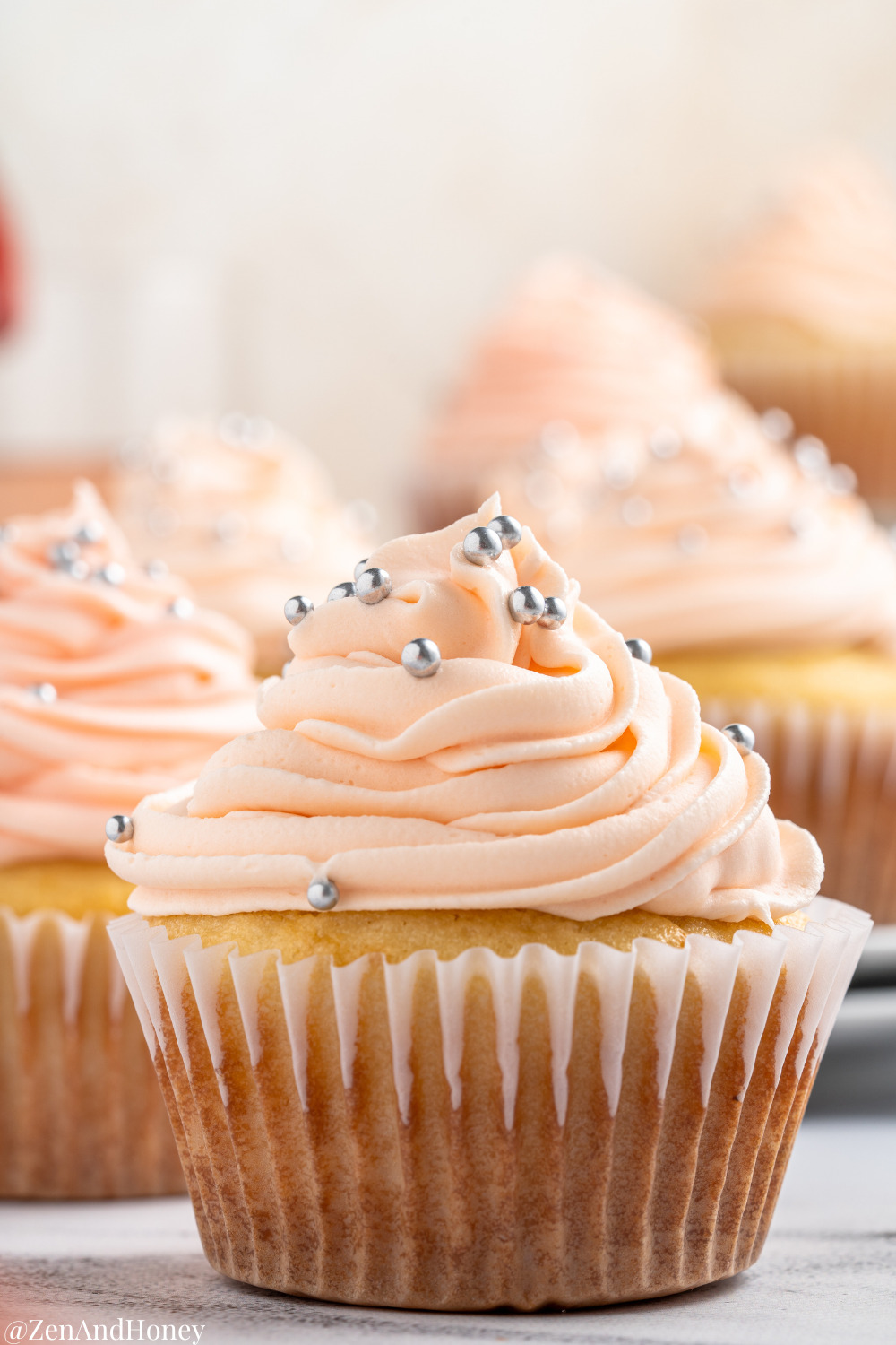 Moscato Cupcakes - ZEN AND HONEY