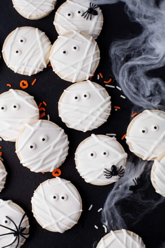 35 Spooky Desserts That Will Give You Chills - ZEN AND HONEY