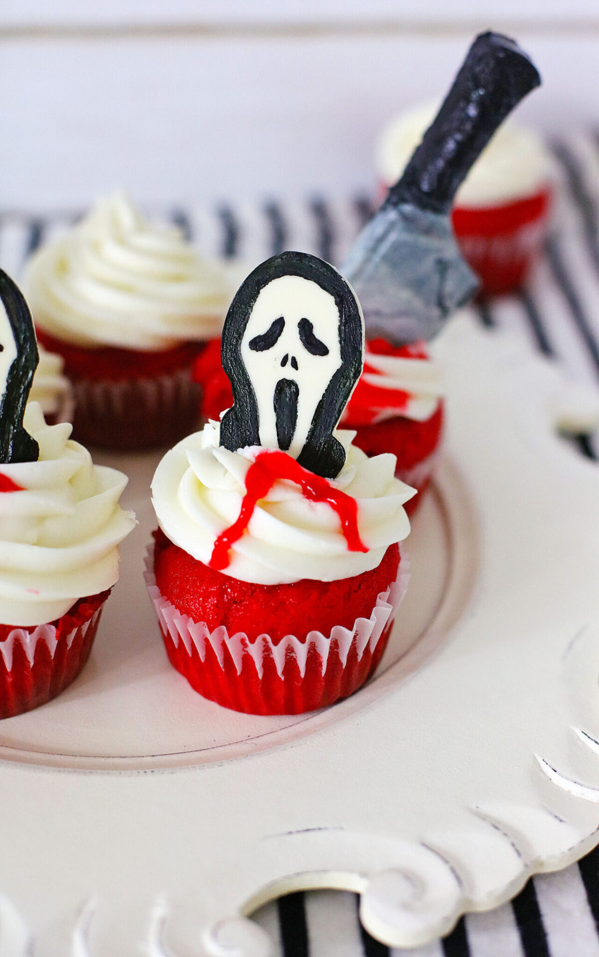 26 Easy Halloween Cupcakes Horrible to Look At But Delicious To Eat ...