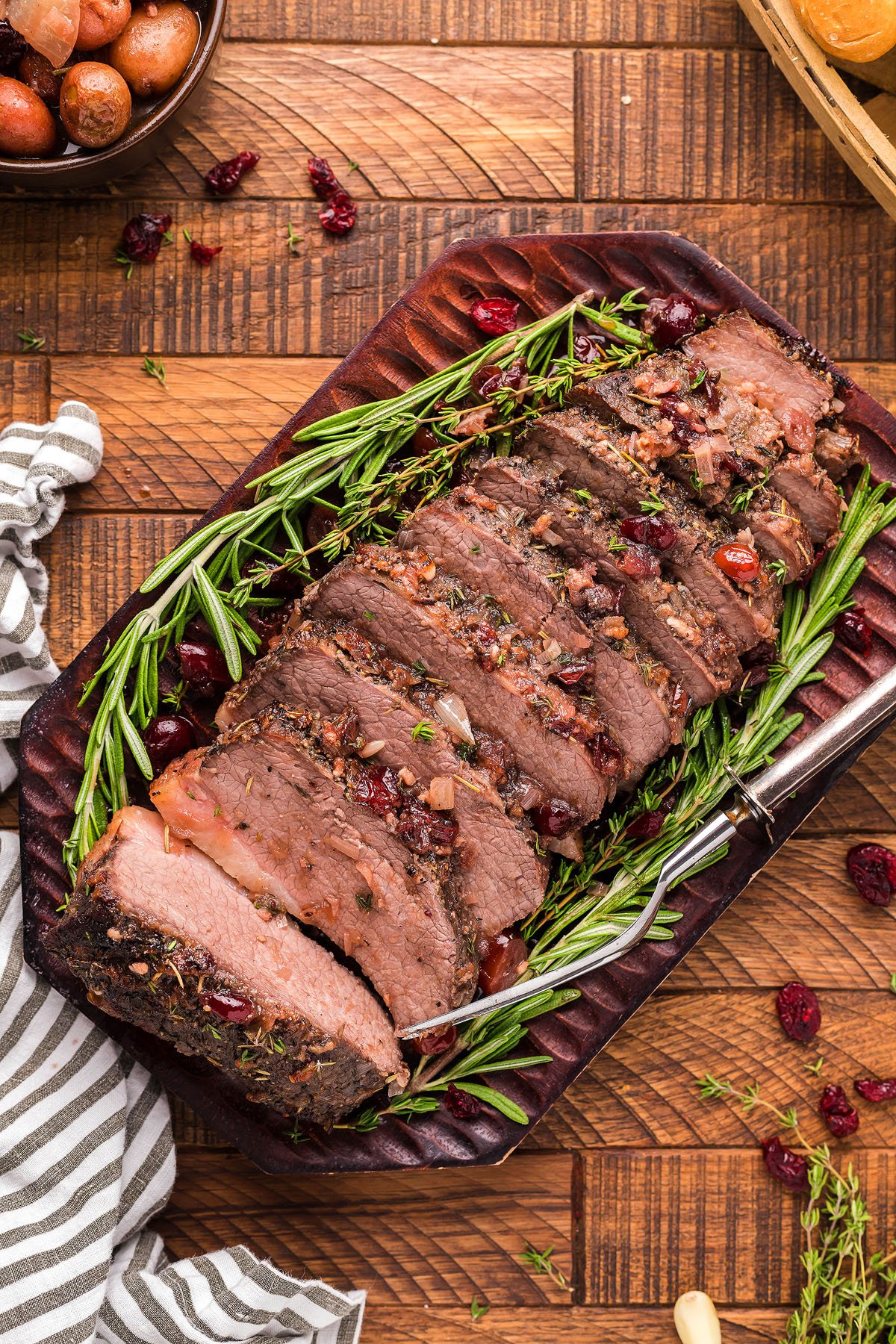 25 Magical Christmas Dinner Ideas for a Memorable Feast - ZEN AND HONEY