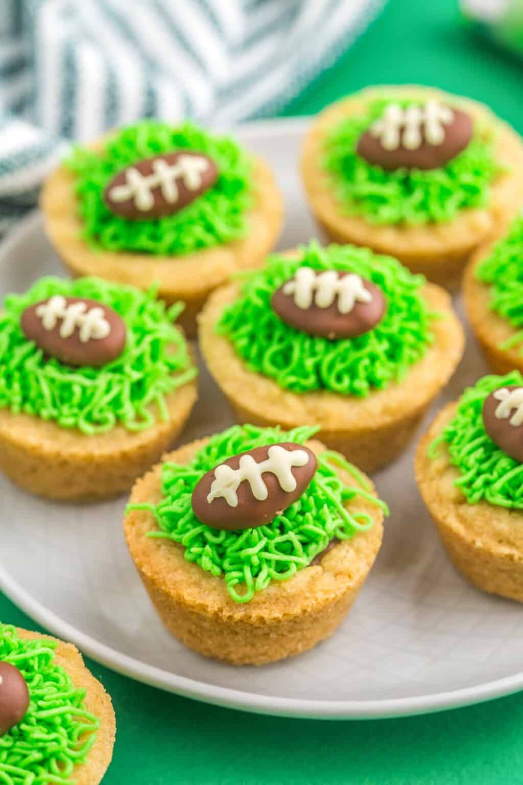 28 Easy Football Party Foods And Dips Perfect for Game Day - ZEN AND HONEY