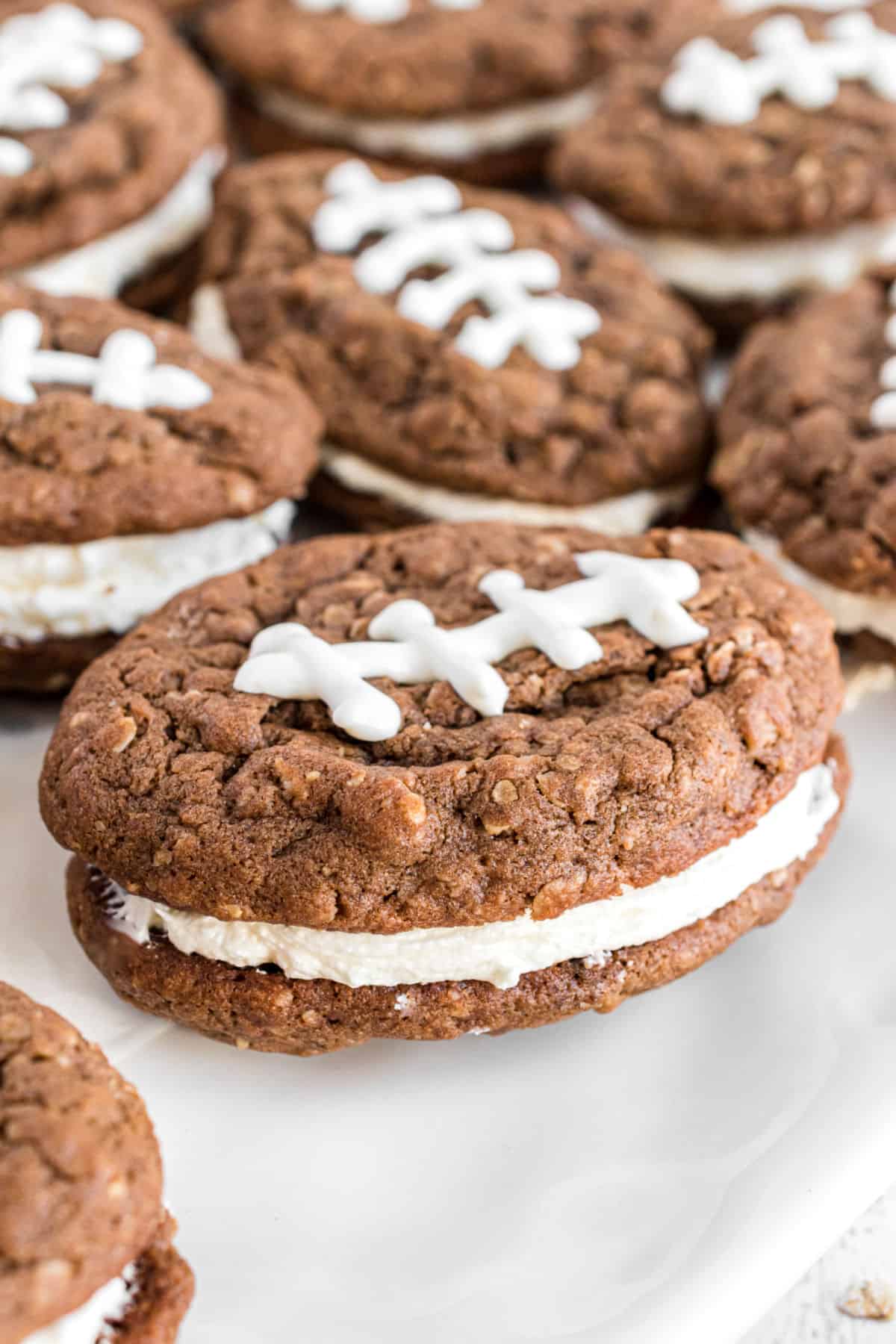 23 Easy Super Bowl Desserts for Football Season & Tailgating - ZEN AND ...