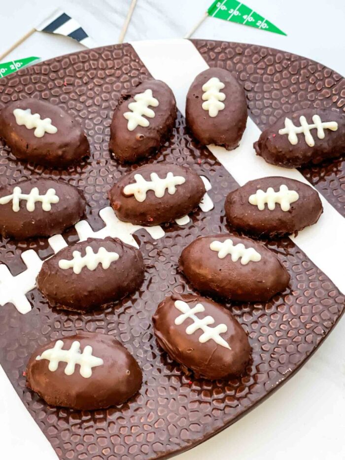 23 Easy Super Bowl Desserts for Football Season & Tailgating - ZEN AND ...