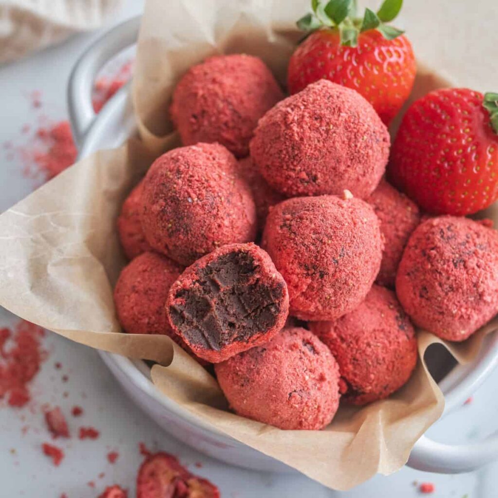 23 Easy Valentine's Day Snacks Perfect for Sharing - ZEN AND HONEY