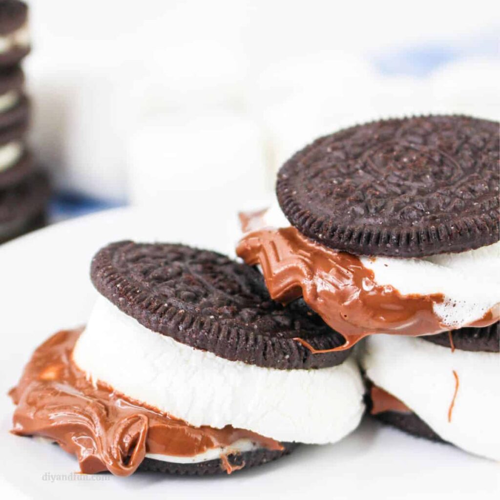 15 Crowd-Pleasing Camping Desserts to Enjoy Outdoors - ZEN AND HONEY
