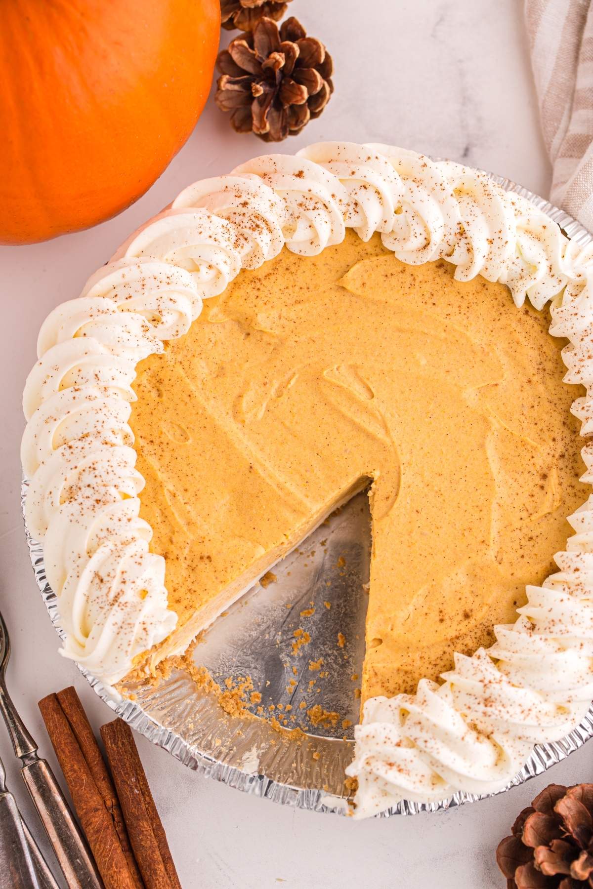 15 Easy Fall Cake Recipes To Make Your Home Smell Heavenly - ZEN AND HONEY