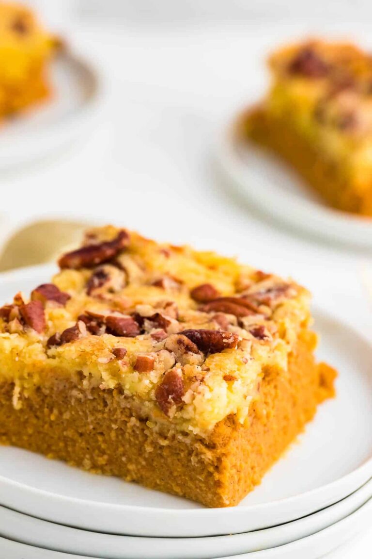 15 Easy Fall Cake Recipes To Make Your Home Smell Heavenly - ZEN AND HONEY