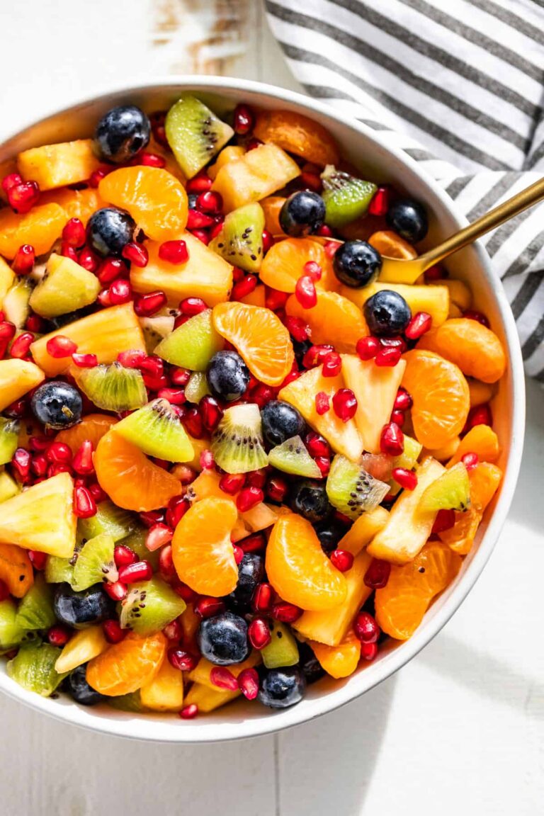 13 Festive Christmas Salad Recipes for Holiday Crunch - ZEN AND HONEY